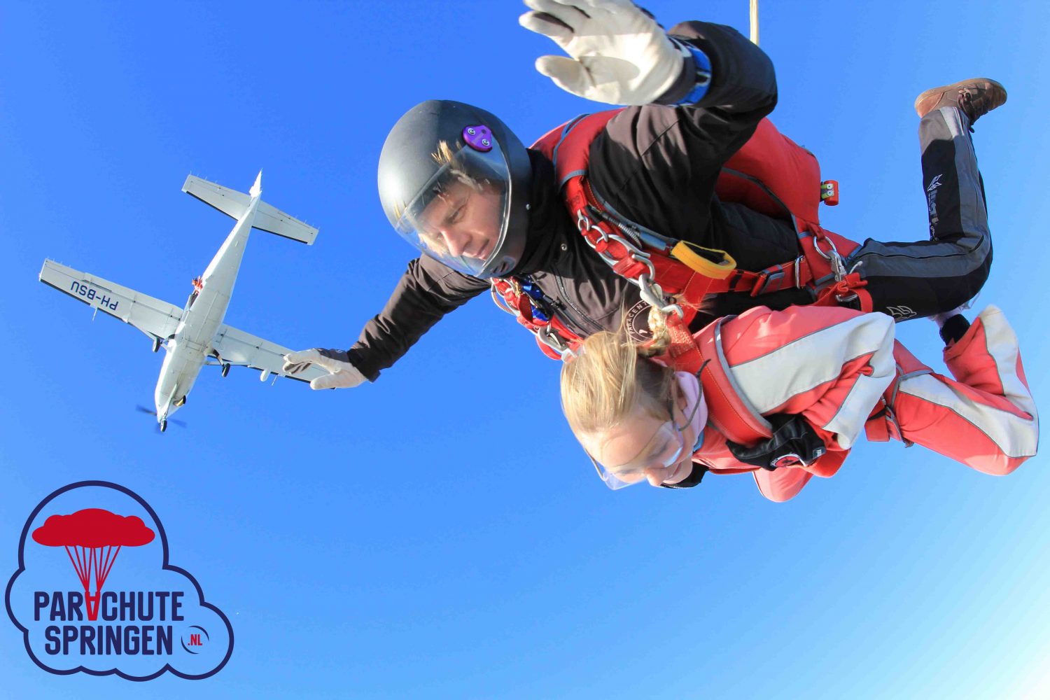 Tandemsprong Ameland - Parachutespringen.nl voor Tandem Skydive!